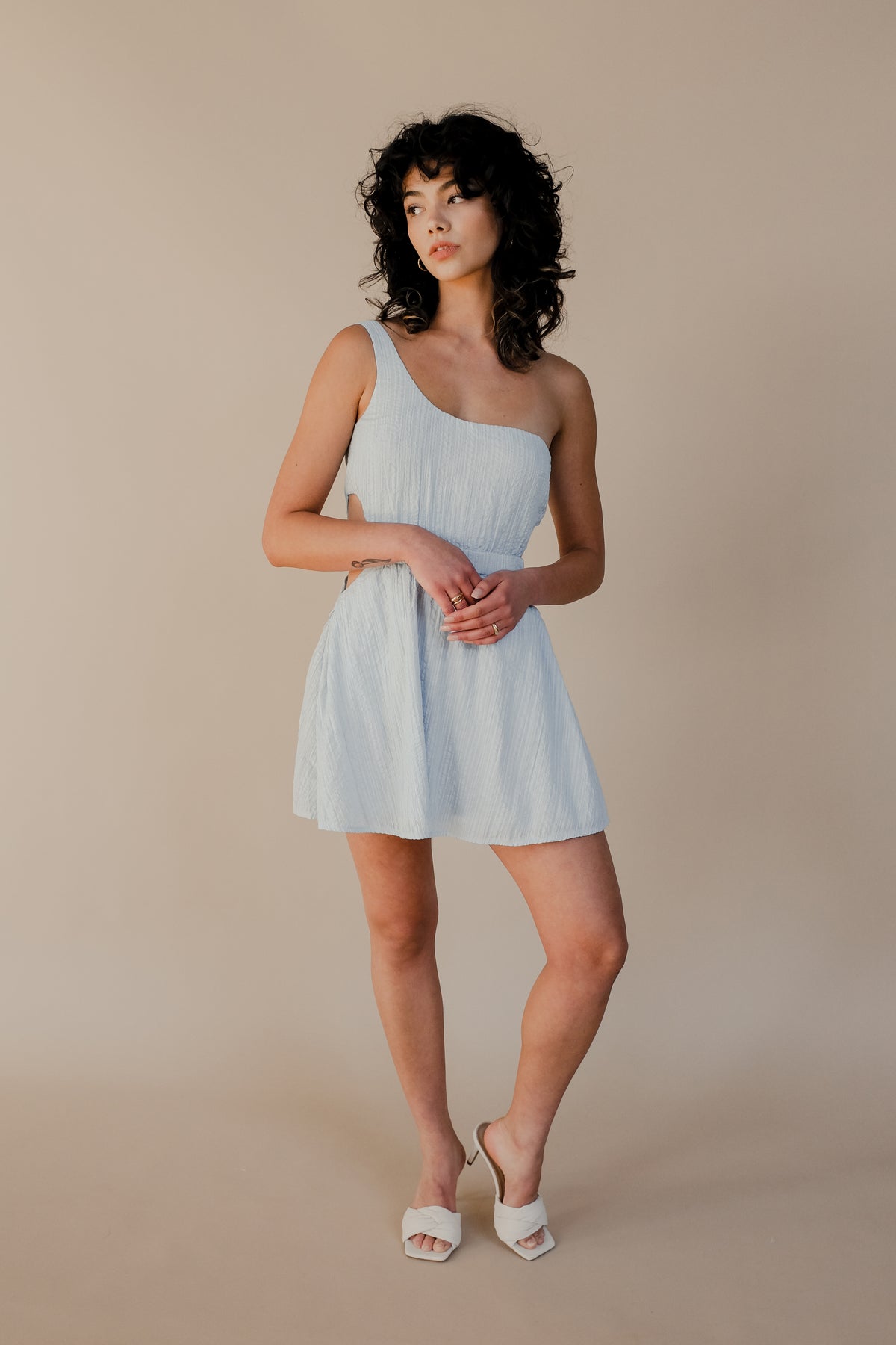 DRESSES - Winston White